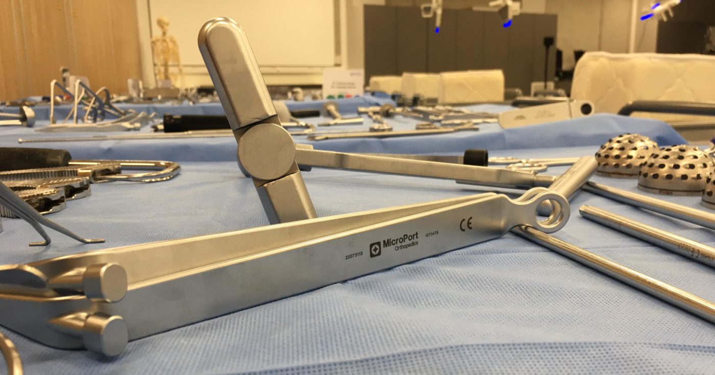 OrthOracle ⋆ Joint Academy Microport